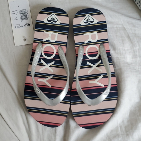 Roxy | Shoes | Roxy Sandals | Poshmark